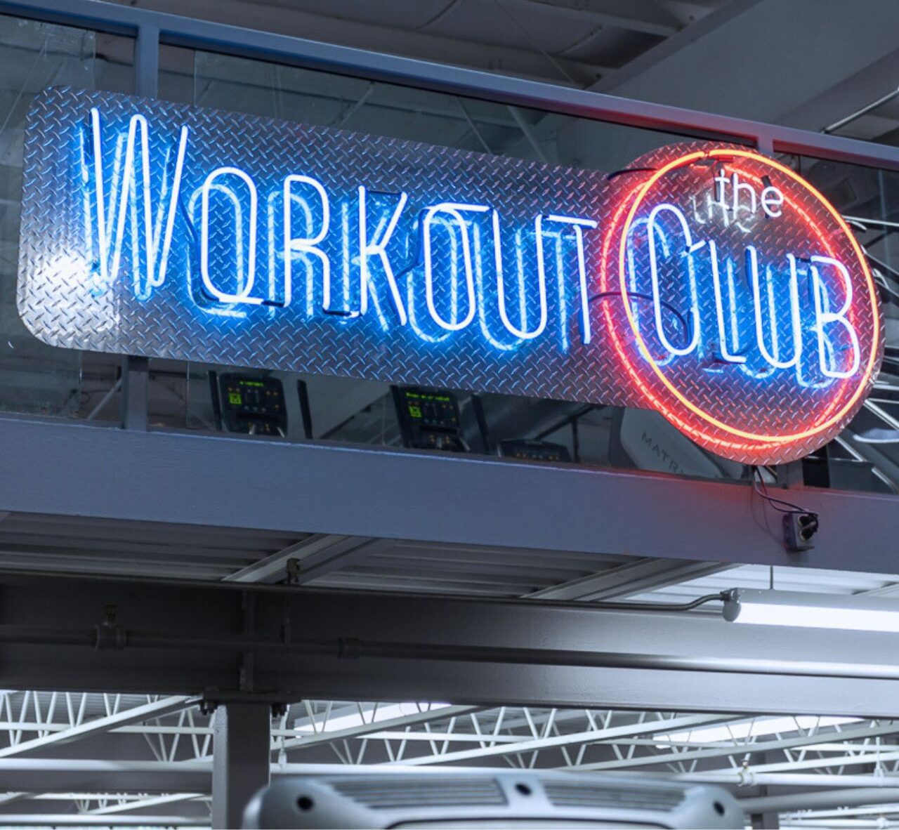 Posing Room & Mirrors | Salem NH | The Workout Club